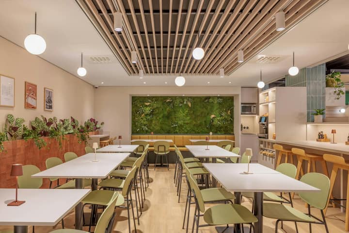 Comfy Room At Maxhotel Schipol Airport - Aalsmeer