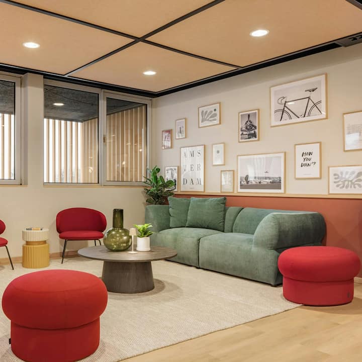 Comfy Room At Maxhotel Schipol Airport - Aalsmeer