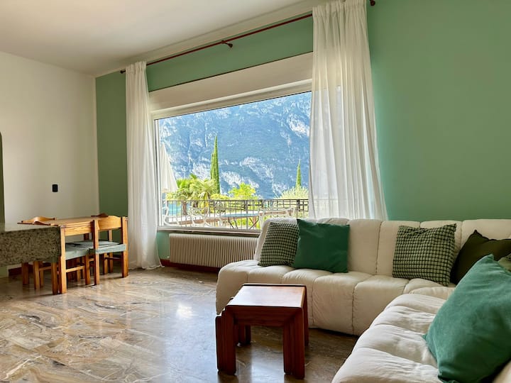 The Queen Of Garda - Limone Sul Garda