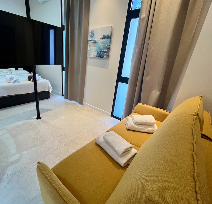 Campoamor A - New Studio - Valência