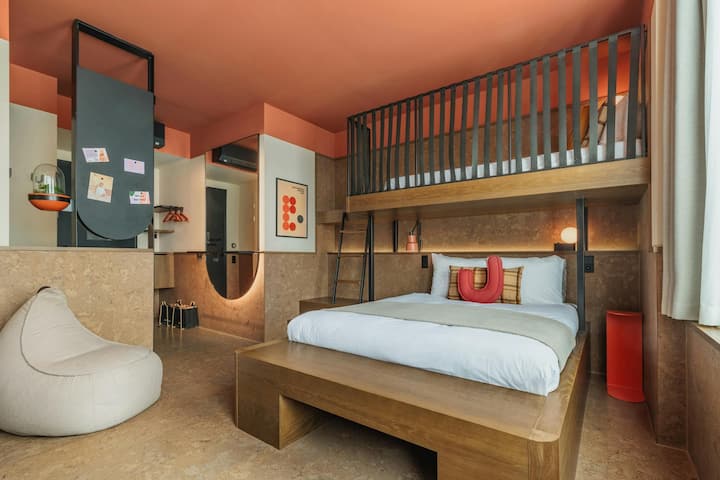 Stylish Triple Room At The Usual Hotel - Rotterdam