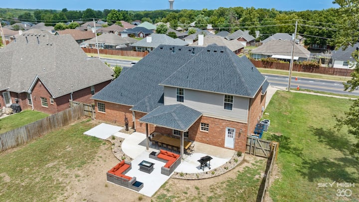 3rd St Hub House At Coler Crossing Family - ベントンビル, AR