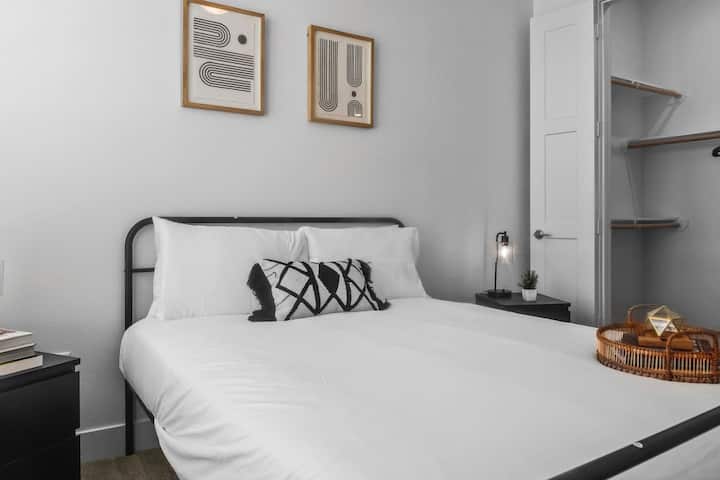 Grand New Condo|2bed, 2bath |Pool Access,golf Sim - Oak Hill - Austin