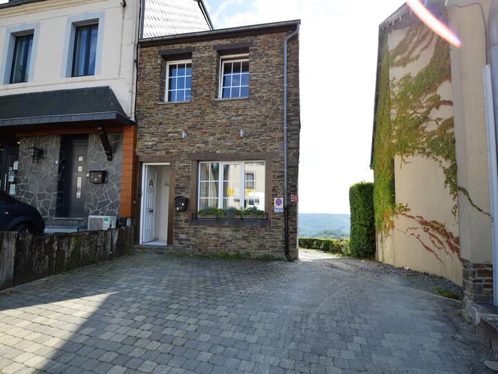 Maison Avec Jardin Clôturé à Rochehaut - Bouillon