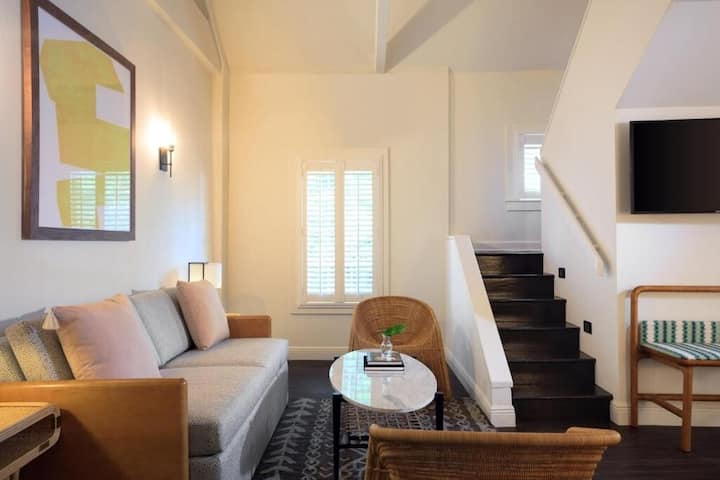 Stunning 2 Floor Loft In Vibrant Key West - Pool - Key West, FL