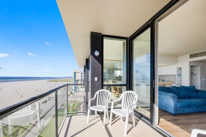 Sand & Sea (602) Beach Palette-artsy Beachfront Do - Seaside, OR