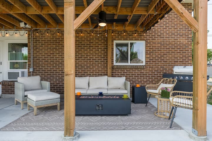 Denver Retreat | Firepit Patio + Mtn Views | Dt - The Satellite, Denver