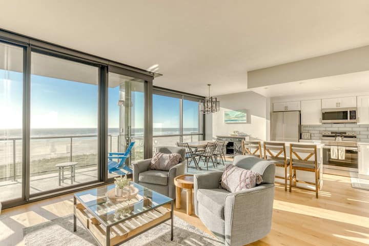 Sand & Sea (508) Salt Life - Lux Beachfront W Pool - Seaside, OR