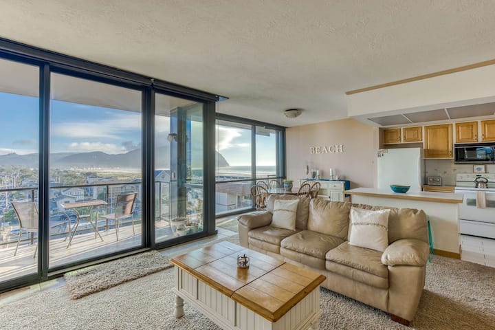 Sand & Sea (618) Seaside Panorama -Cozy Beachfront - Seaside, OR