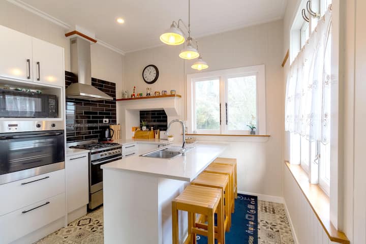 Central Villa - Character Home, Walk To Cbd - Rotorua