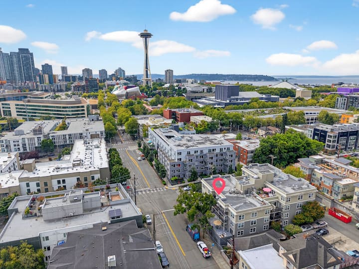 Secure Parking | Downtown Views | Walk Score: 96 - Seattle, WA