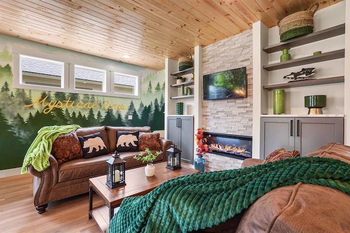 3 King Suites, Hot Tub, Firepit, Arcades - McCall, ID