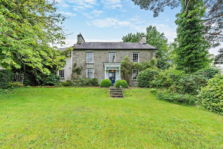 5 Bed In Dre-fach Felindre (Oc-c29875) - Aberporth