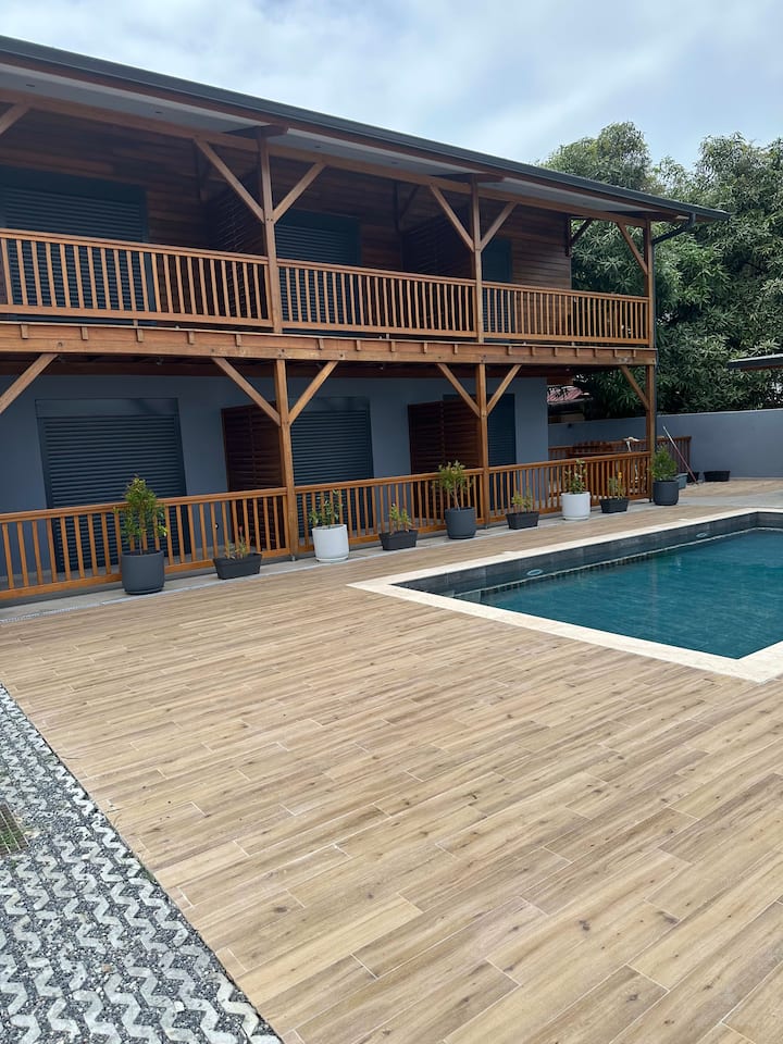 Logement Avec Piscine A 50 Metre De La Mer - Cayenne