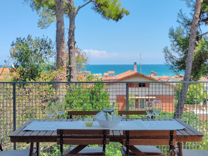 Cozy One-bedroom Apartment With Sea View Terrace - Civitanova Marche