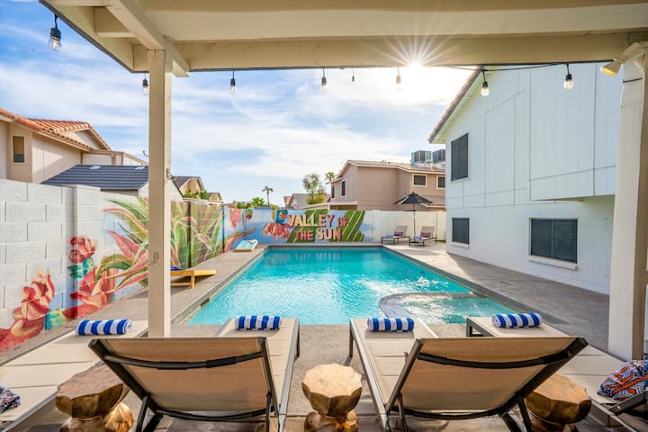 Rock Climbing Wall~pool& Mini Golf~game Room~mural - Peoria, AZ