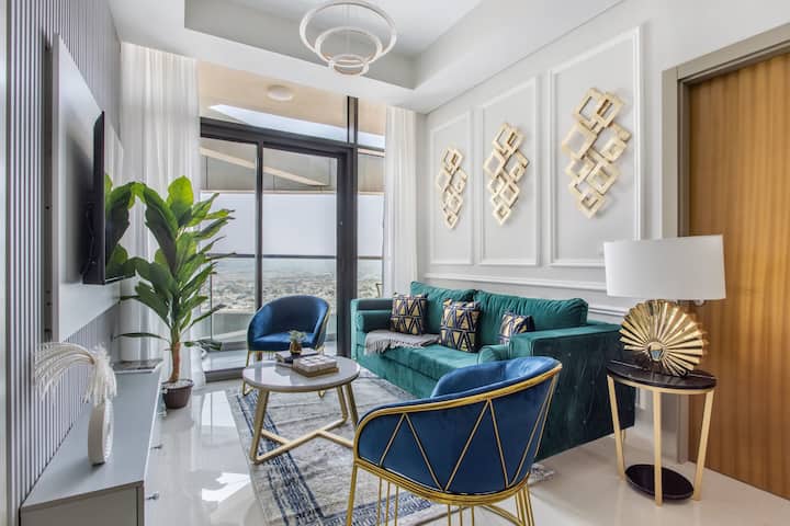 Vibrant 2br W/ Stunning City View In Business Bay - Dubái