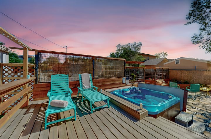 The Sea Belle By The Rio Grande | Soak & Steam - Albuquerque, NM