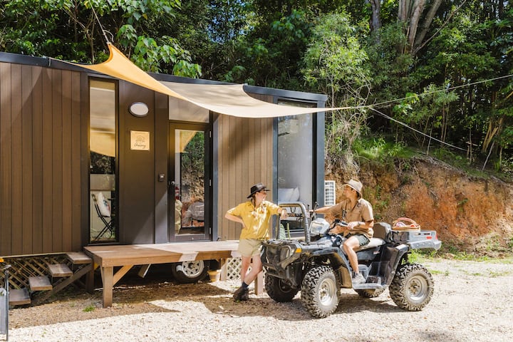 Raspberry Spring Corner By Tiny Away - 