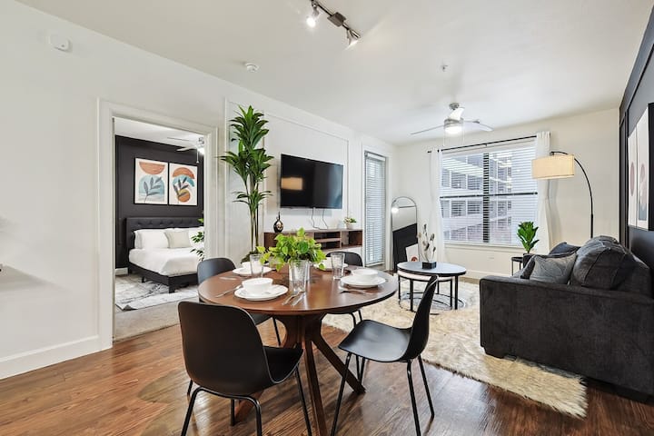 Stylish 2b Near Legacy West  Wi-fi, Fitness, Pool - Frisco, TX