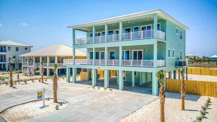 Beautiful 6 Bedroom/6 Bath Gulf View Home W/ Pool! - Gulf Breeze, FL