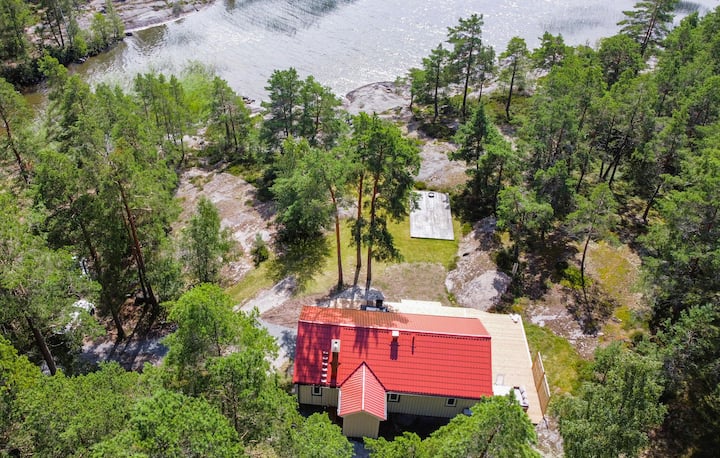 Cozy Home In Säffle With Lake View - Säffle