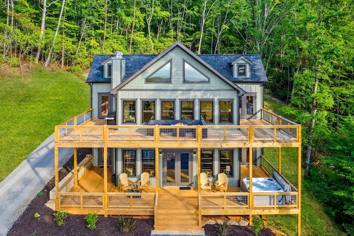 Hot-tub*fire-pit*king Beds*big View*2 Fireplaces - Franklin, NC