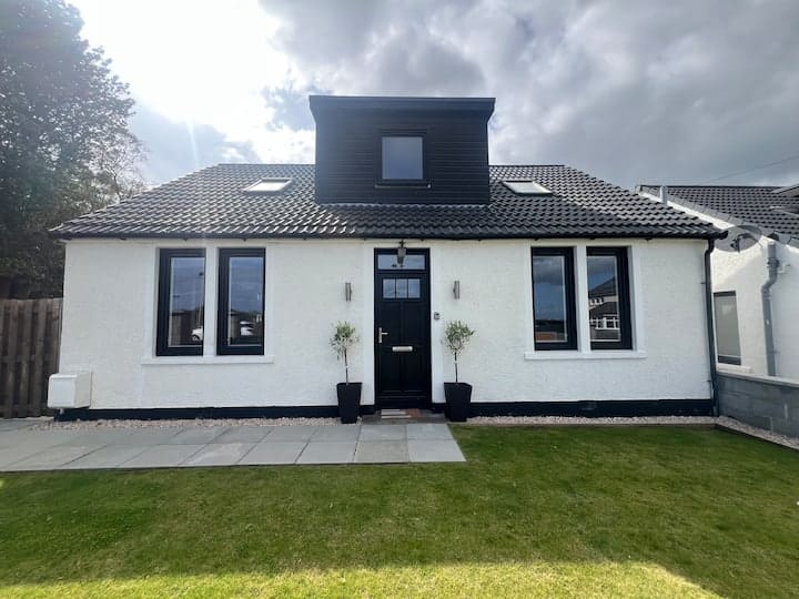 St Annes - Family Cottage With Outdoor Space - Kirkcaldy