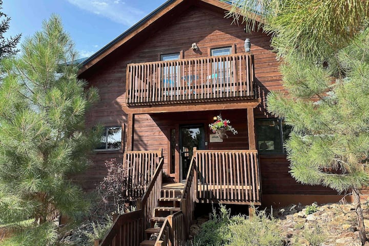 Epic Colorado Cabin, Stunning Views, Near Uptown! - Pagosa Springs, CO