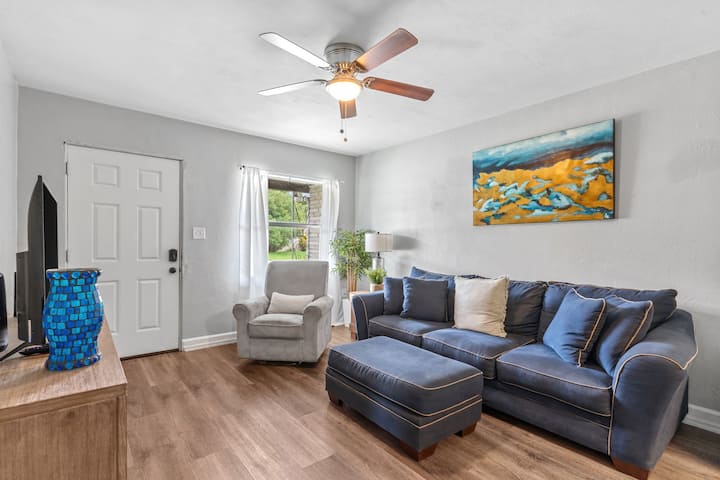 Family-friendly Haven Near Downtown - Fast Wifi - Winter Haven