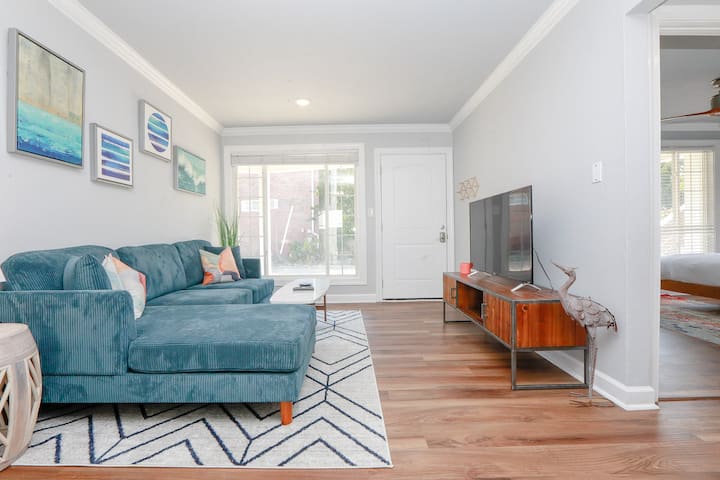 Sojourn Tide Suite 2 Br 2 Ba At Beach Cottages - Norfolk, VA