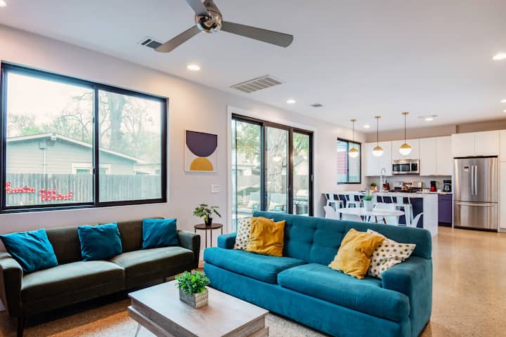 Chic 2br House –Walk To Downtown & Rainey St.+pool - Austin, TX