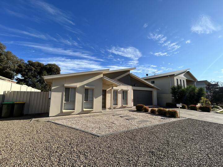Atlantis- Modern Home Close To Beach & Golf Course - Port Hughes