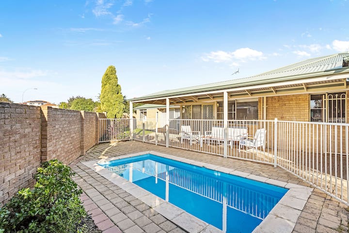 Beautiful Home Away From Home Beside The Beach - 준달럽