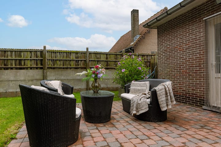 Huswell - Home In Serene Area, Pets Are Welcome - La Panne
