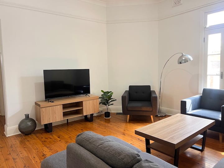 Illyari In Central Wagga - Wagga Wagga