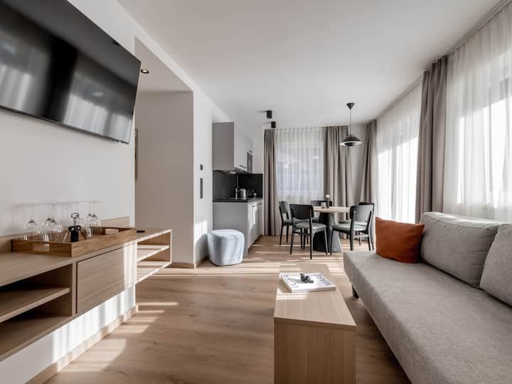 Aparthotel Tante Trude Apt. With Kitchen For 6 - Oetz