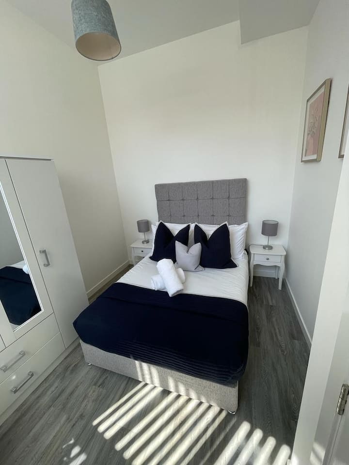 Casa Fresa - Sugarhouse Apartment - University of Dundee