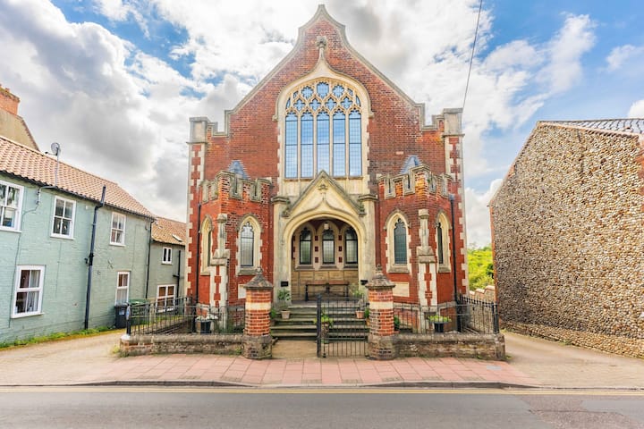The Tracery - Fakenham
