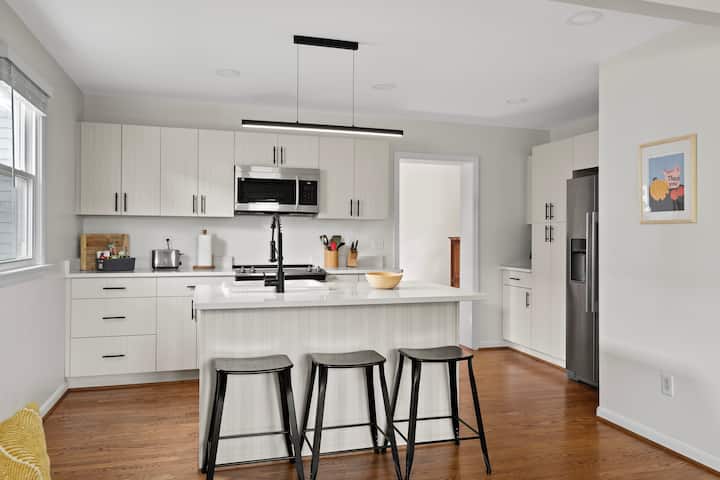 Cozy Home W/fenced Yard, King Bed, New Kitchen - Richmond, VA