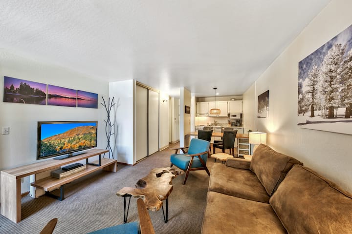 Hot Tub, Ski Shuttle - Lakeland Village #119 - South Lake Tahoe, CA