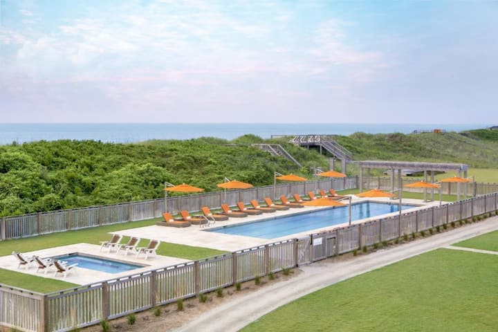 Beachfront Stay | Obx Views & Resort Access - Duck, NC