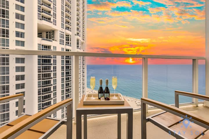 Ocean View Studio With Amenities Premium - Sunny Isles Beach, FL