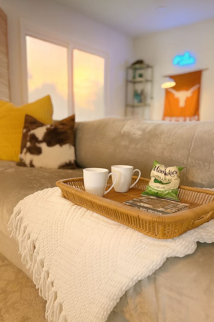 Longhornkingsuites|lake - Austin, TX