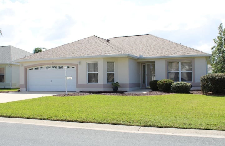 Charming Burbank Retreat (Glenview) - The Villages, FL