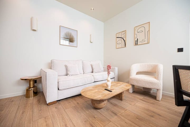 Elegant Flat Near République & Canal Saint Martin - Paris