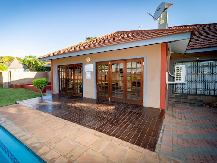 Deluxe Queen Room - Mokopane