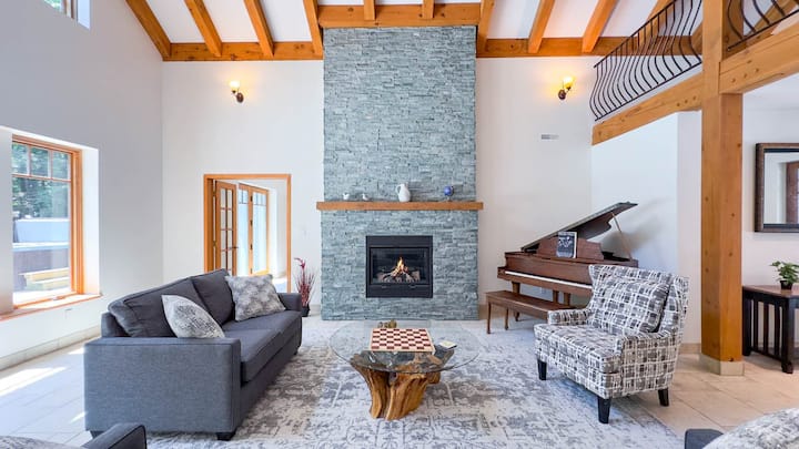 Fireside Magic: A Cozy Christmas Cottage Escape - Clinton