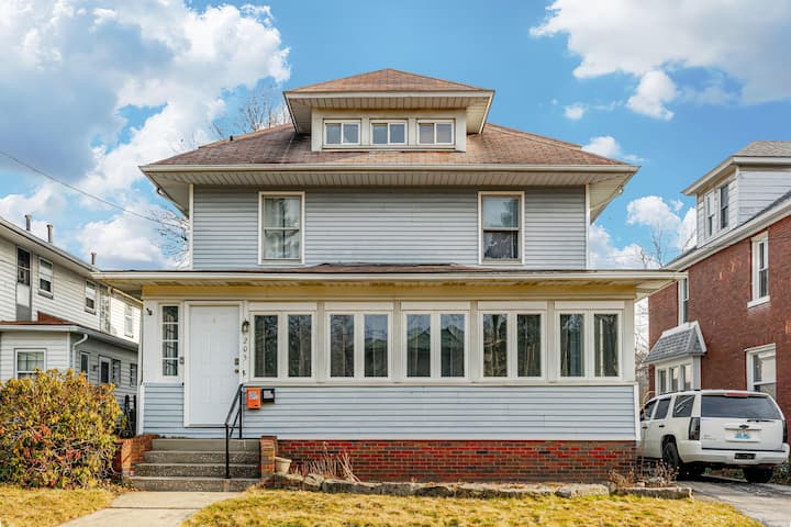 No Cleaning Fee+workspace+free Cable/ppv Included! - Akron, OH