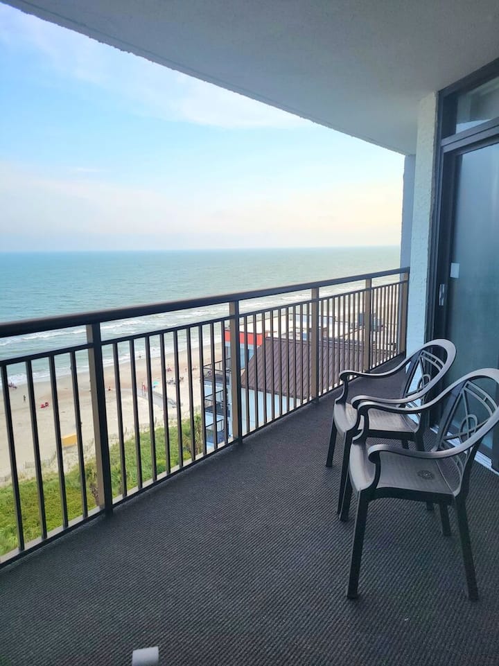 Family Oceanfront Condo Located On The North End! - 
